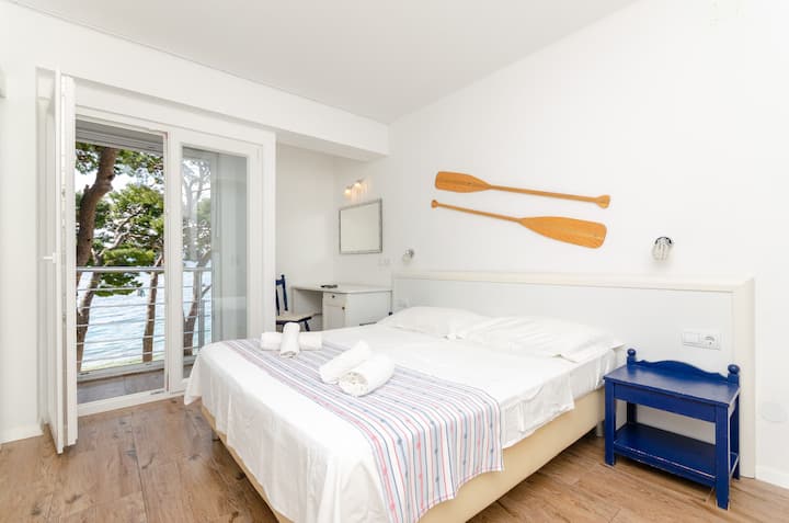 Chambre En Front De Mer, à Zivogosce - Drvenik
