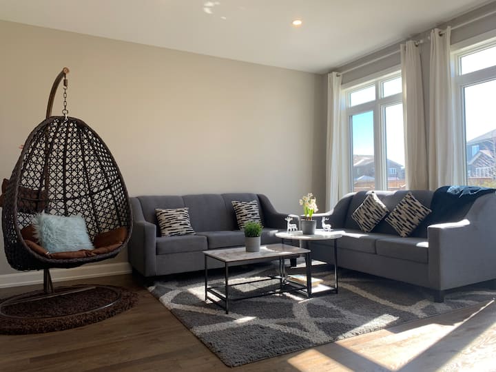 Entire Home In Carleton Place, Canada - Ottawa
