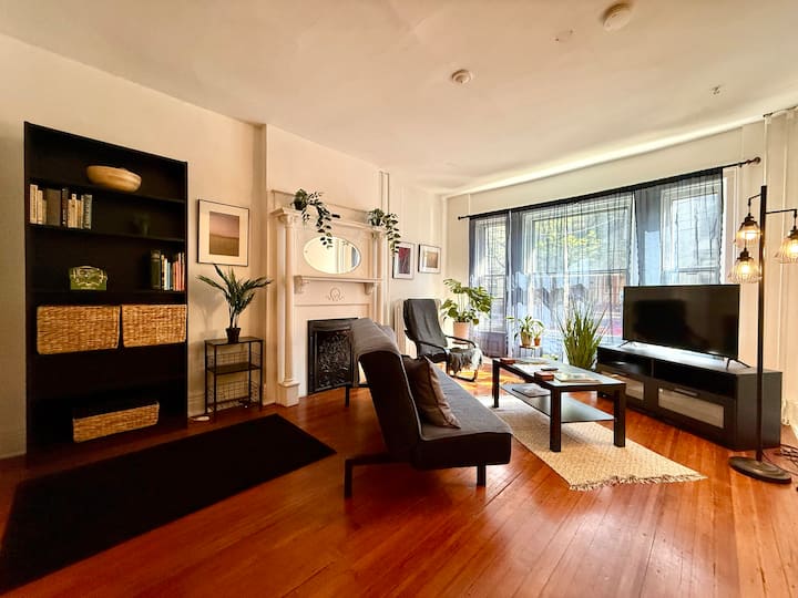 Two-bedroom Apartment In Beautiful Center Square - Albany, NY