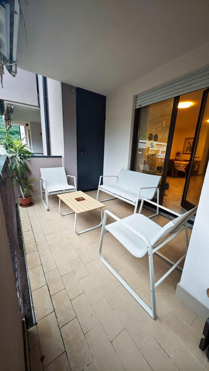 Ampio Appartamento Con Terrazzo E Parcheggio - Arco