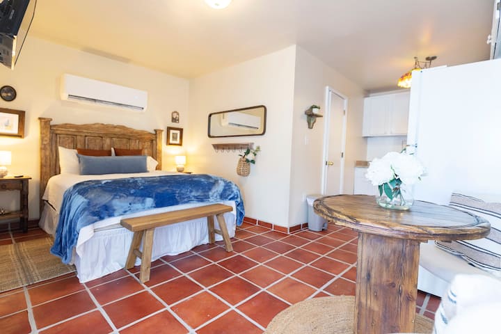 Le Poulailler With Private Hot Tub - Las Cruces, NM
