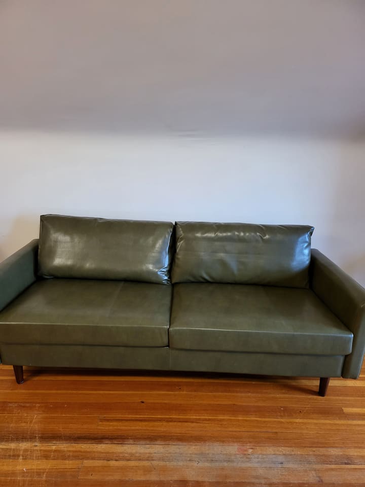 Somerville, Ma - One Bedroom - Davis/ball Sq - Boston, MA