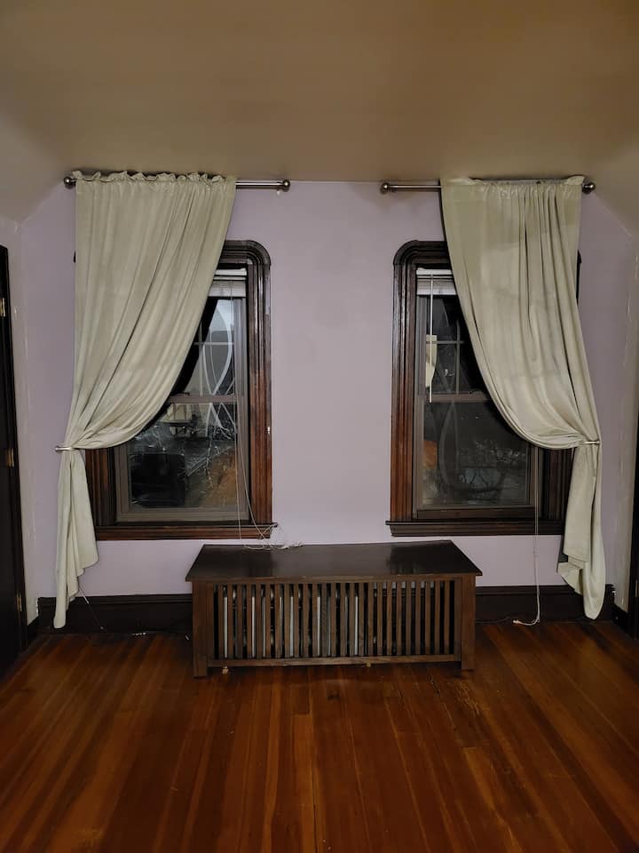 Somerville, Ma - One Bedroom - Davis/ball Sq - Cambridge, MA
