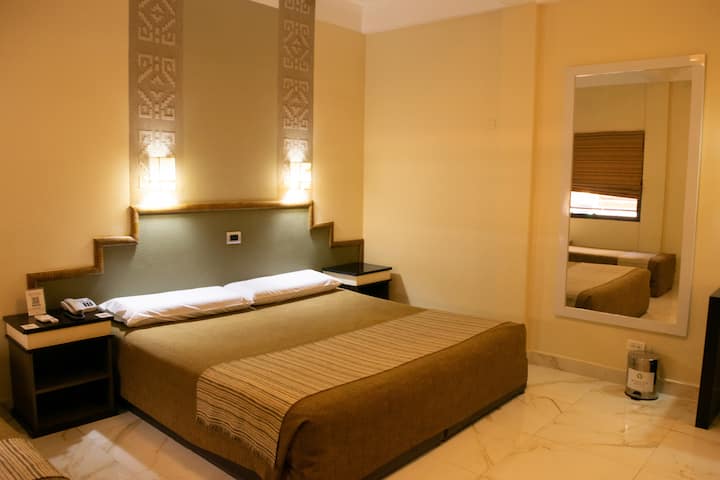 Hotel Inkai - Habitación Cúadruple Matrimonial - Salta