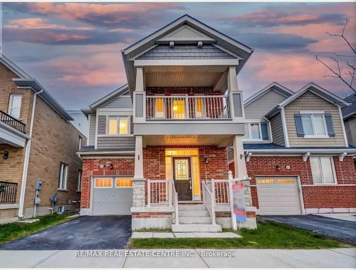 2 Bed House 2 Beds Near Airport - Milton