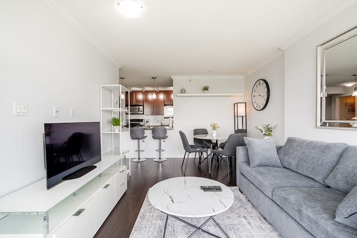 1br Downtown Hub | Stadium, Parks & Skyline Views - Vancouver