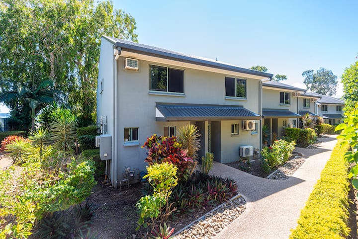 Bargain Rate 2 Bedr With Buggy For Up To 5 People - Hamilton Island