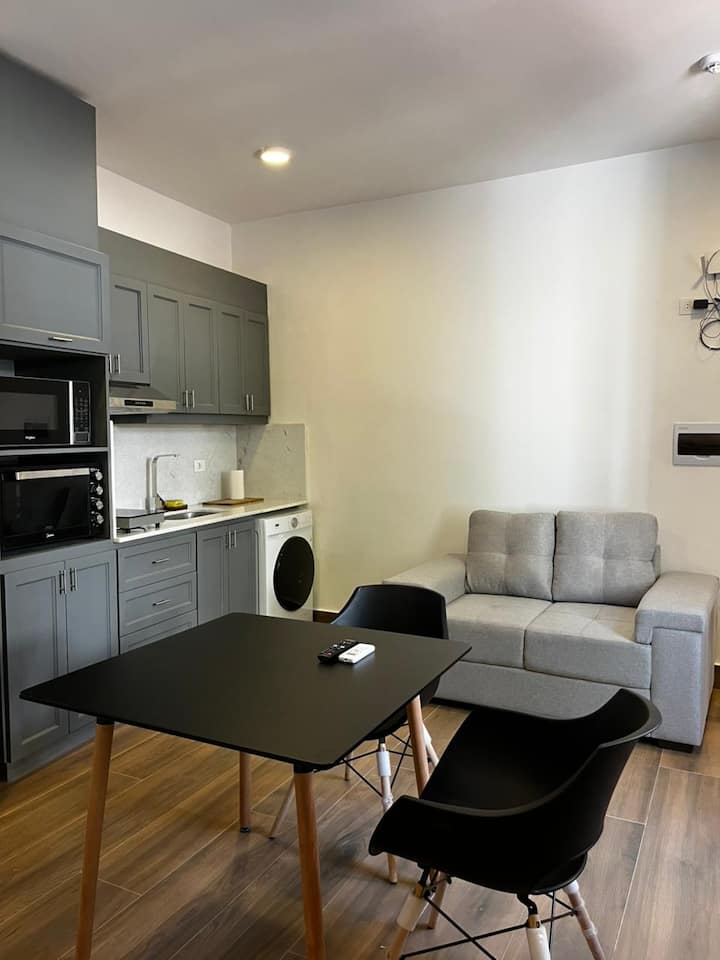 Modern 1 Bedroom Villa Morra | 2 Baths + Wifi - Asunción