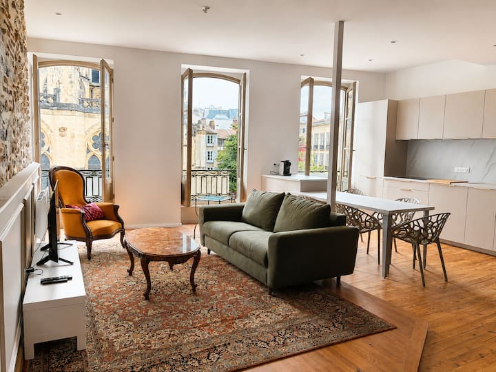Appartement D’exception Face à La Cathédrale - Bayonne