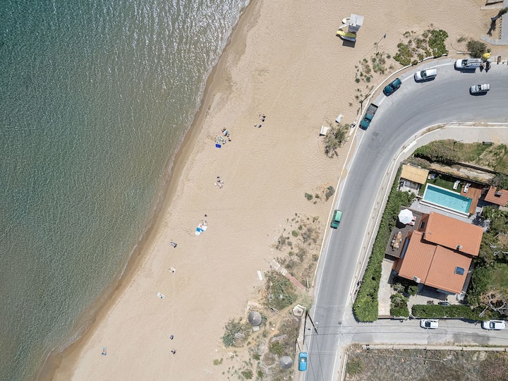 Am Strand Mit Pool Für Eine Oder Zwei Familien - Chania