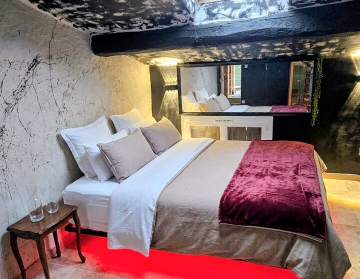 Love Room Jungle - Balnéo & Sauna - Tourves - Saint-Maximin-la-Sainte-Baume