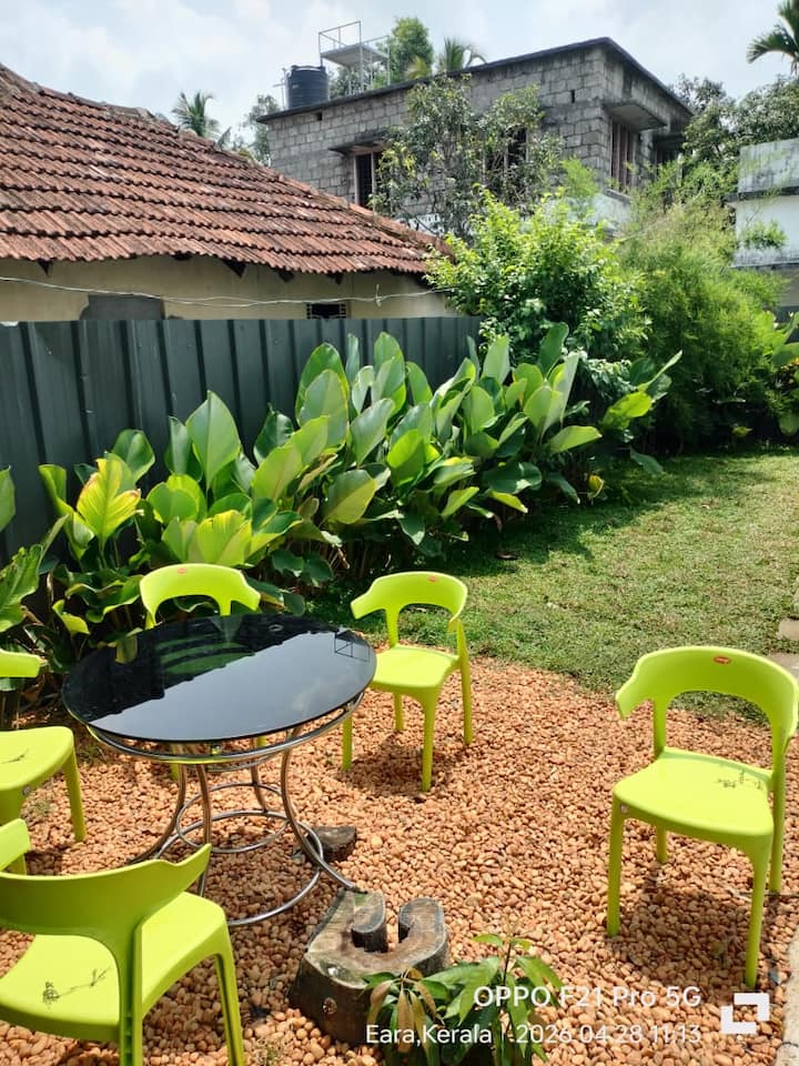 Blue Beach - 4bhk Beachside Homestay - Alappuzha