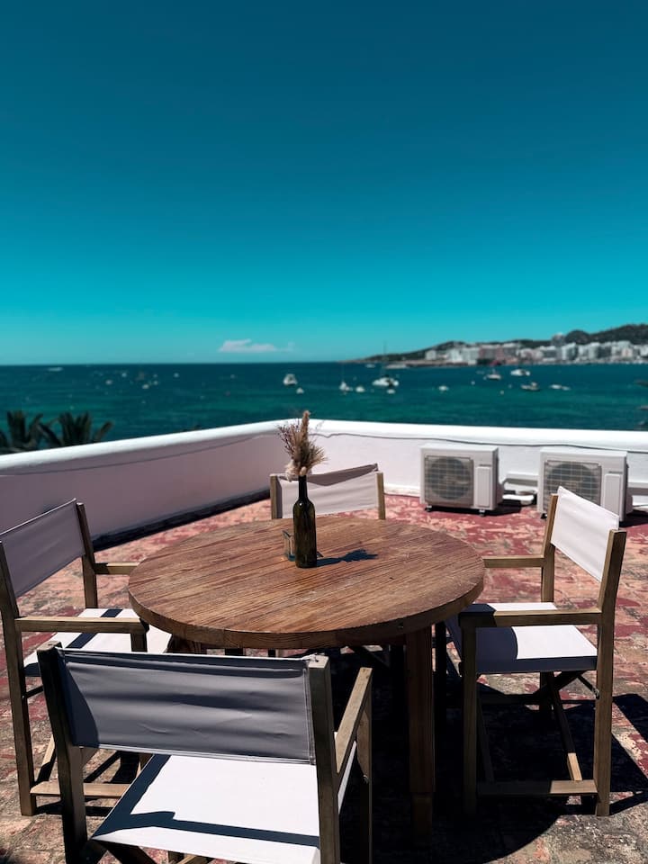 Bonita Apartamento En Primera Línea De Mar - Sant Antoni de Portmany