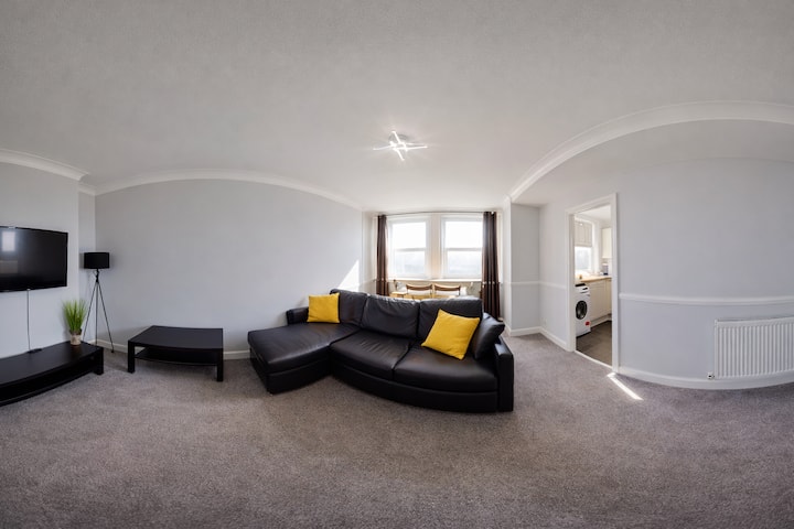 Bright Modern 2 Bedroom Flat Stay Near The Beach - Bournemouth