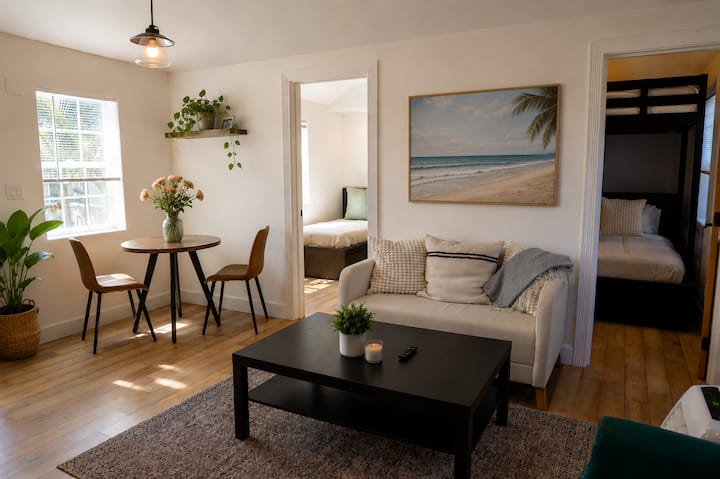Hidden Coastal Oasis • 4 Minute Walk To The Beach - Carlsbad, CA