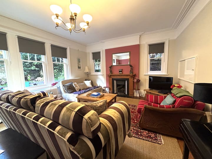 Fabulous Und Geräumige Wohnung Mit Garten - Eastbourne