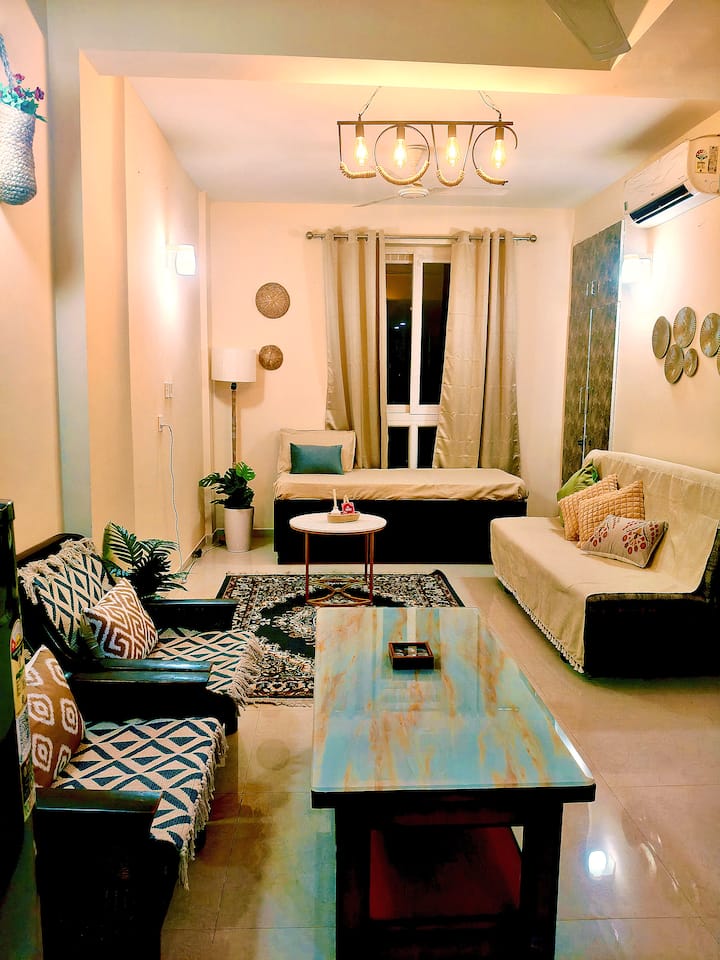 Moon House | Elite Stay| 2 Baths | Ac On Backup - Vrindavan