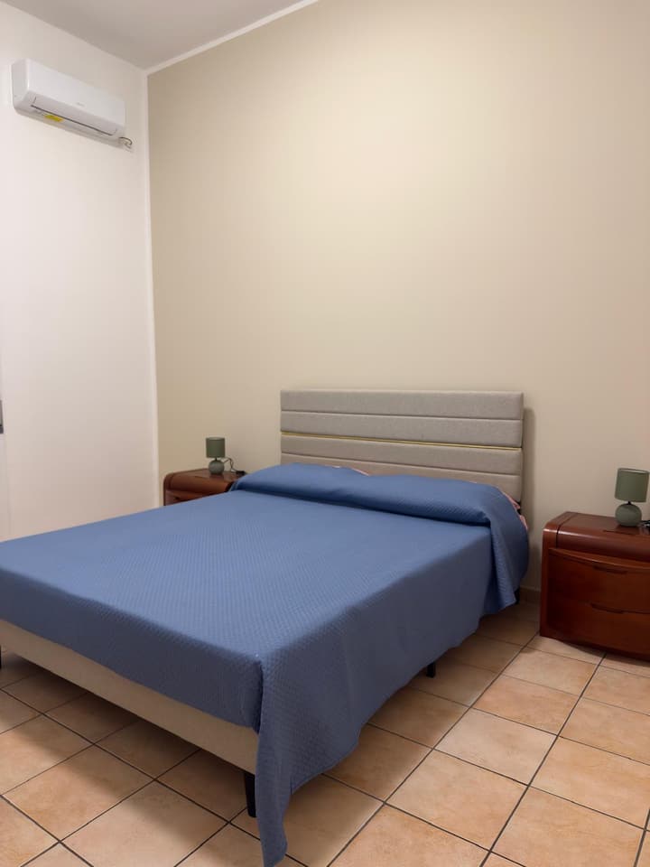 Il Calore Di Casa, Lo Stile Di Un Hotel. - Eboli