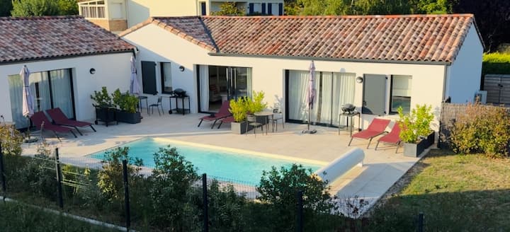 Villa Climatisée De Trois Suites Romantiques. - Longeville-sur-Mer