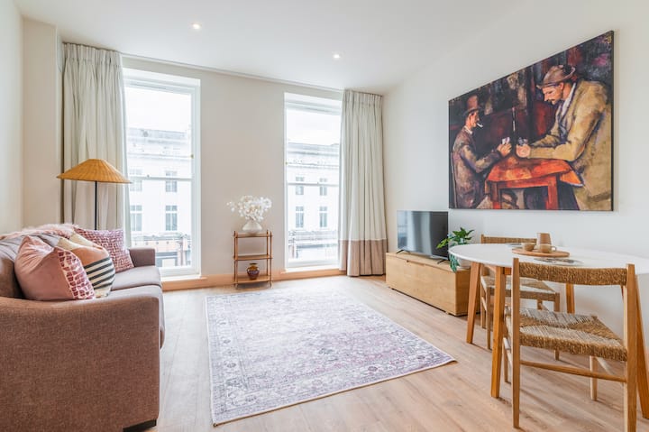 Superbly Located, Spacious 1 Bed St. Patricks St - Irlande