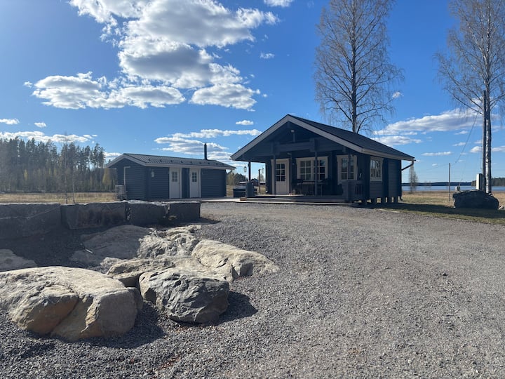 Ihana Pieni Mökki Maaseudun Rauhassa. - Alavus