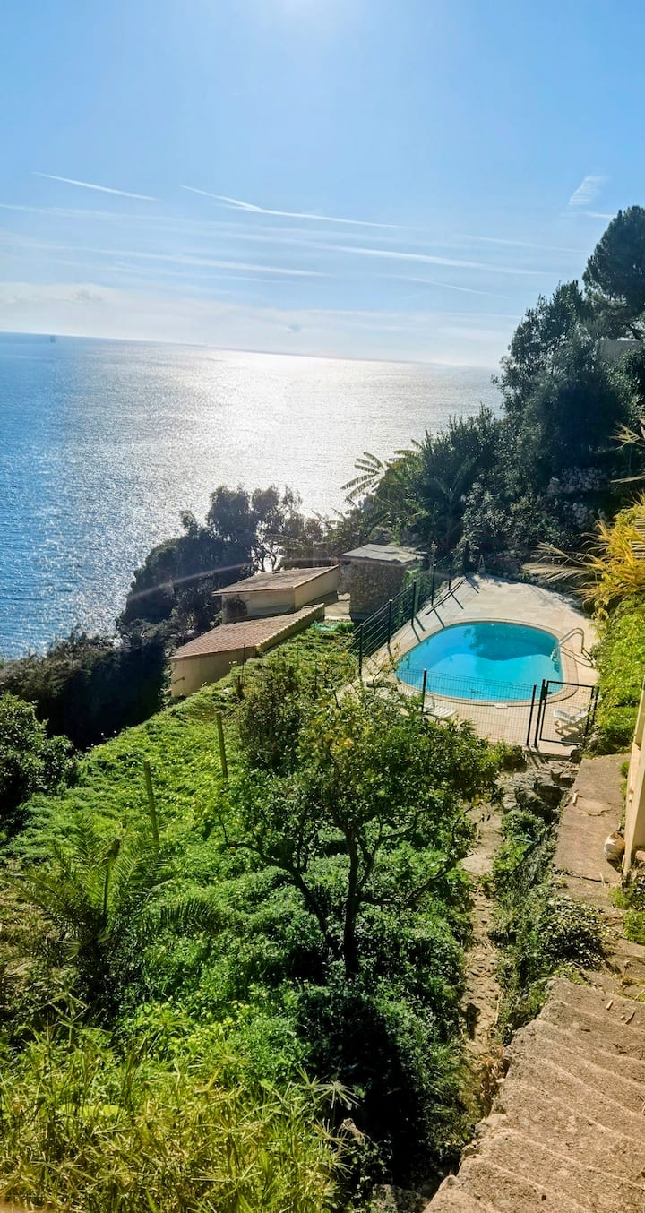 Villa Avec Piscine Vue Mer, Terrasse, 3 Chambres. - Menton