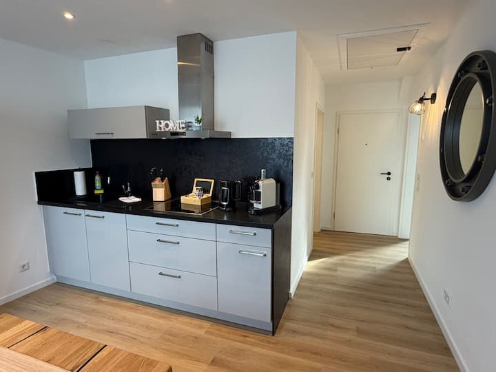 Moderne Gemütliche City-wohnung Mit Küche & Tv - Aachen