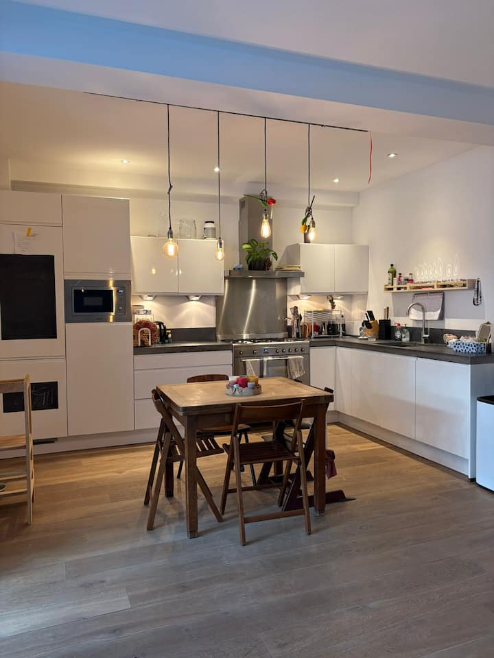 Family Friendly 3 Bed Apartment In Amsterdam West - Amsterdam