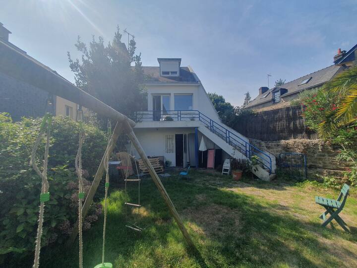 Maison Avec Jardin - Centre Vannes - 6 Couchages - Arradon