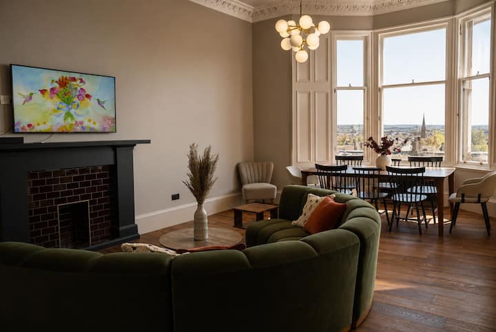 Luxury West End Apartment With Panoramic Views - Glasgow