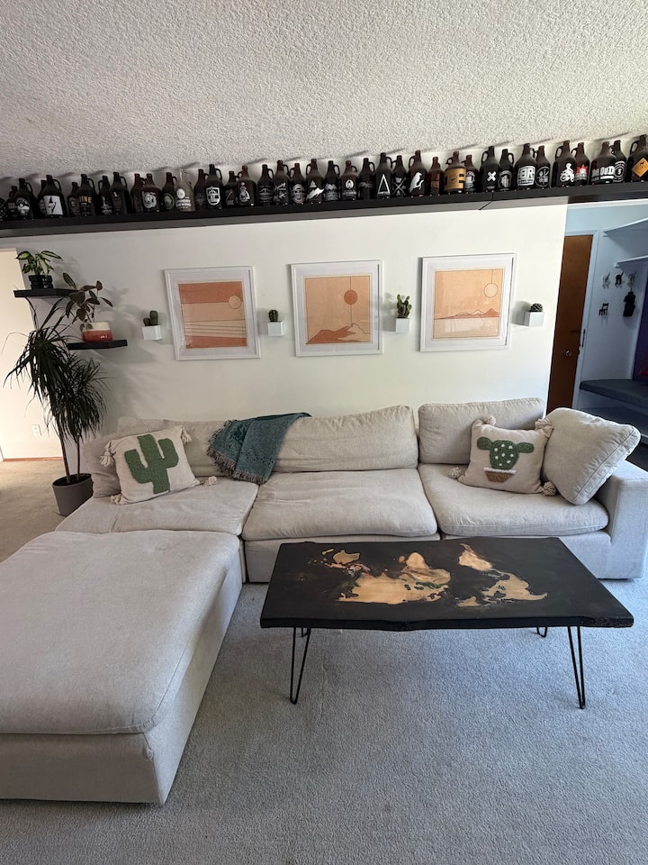 Fifa Fun - Kicking It On 57th - Sleeps 8 - Vancouver