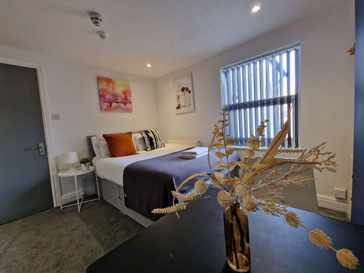 Duke St Bright Flat City Center Wifi Central - Guernsey