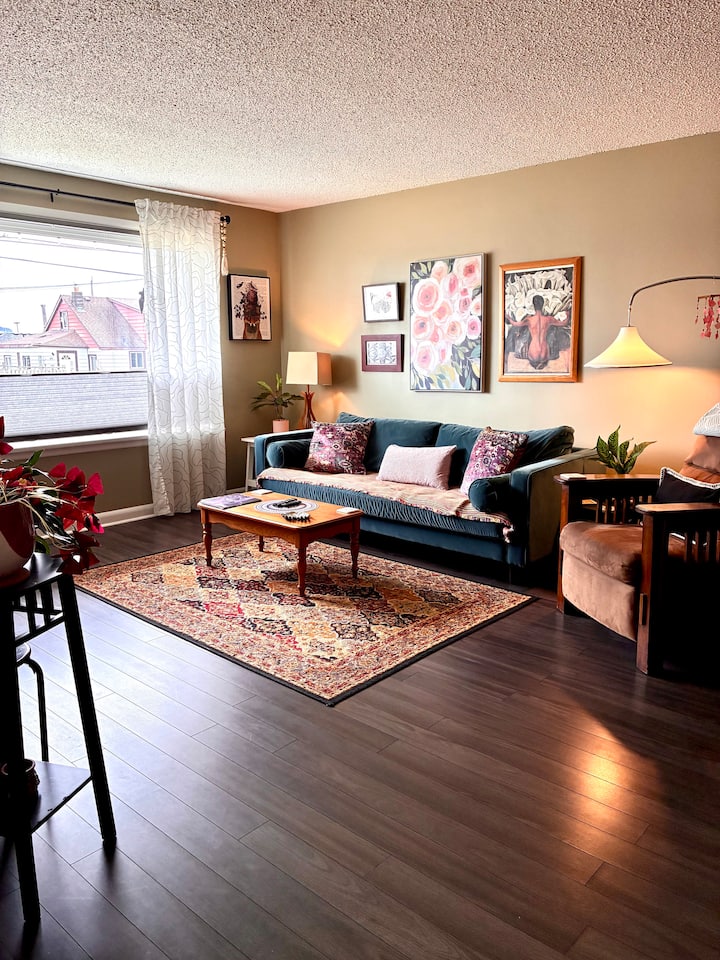 Bright And Spacious Two Bedroom Apartment - Thunder Bay