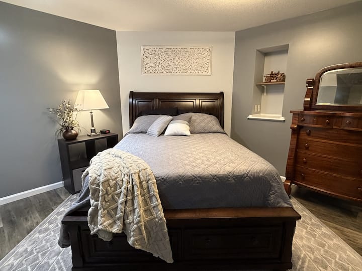 Quiet Countryside Retreat - Room 2 - Spring Hill, KS