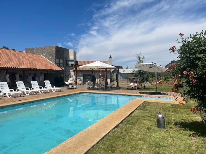 Casa Amplia Y Acogedora, Terraza Y Quincho. - San Clemente, Chile