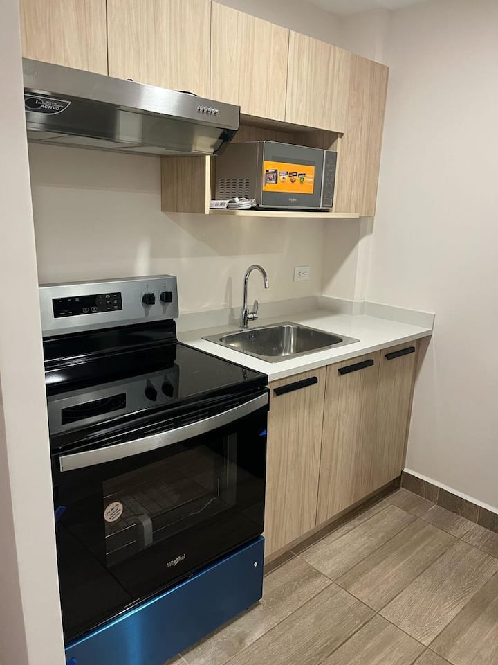 Apartamento Con Hermoso Balcón - Tegucigalpa