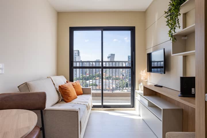 Apartamento Pinheiros | Varanda, Academia, Piscina - Sao Paulo