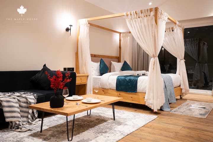 Romantic Cabin W/ Garden Access | The Maple House - Punjab