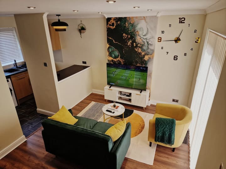 Emerald Stay | Chic 1br | Free Parking | Hunsbury - ノーザンプトン