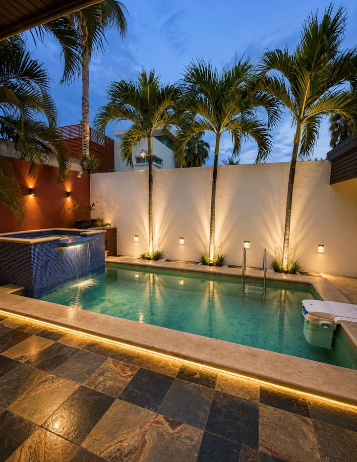 Casa De Lujo A Minutos De La Zona Y Plazas - Cancún
