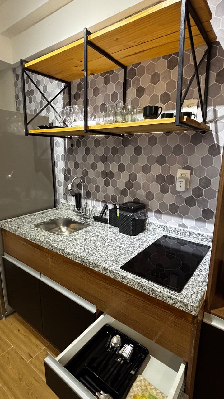 Max202 Lindo Studio Ao Lado Metrô Belém C/ Ar-cond - São Paulo