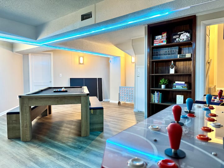 5br Huge King Suite W/private Balcony & Game Room - Homewood, AL
