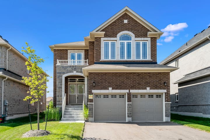 3br Home 5 Minutes To Wasaga With Outdoor Hot Tub - Wasaga Beach