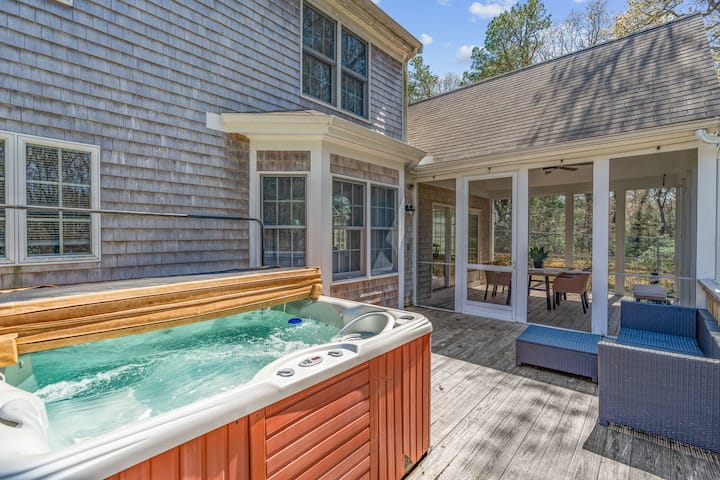 Centerville Waterfront Retreat Bikeskayaksfun - Barnstable, MA