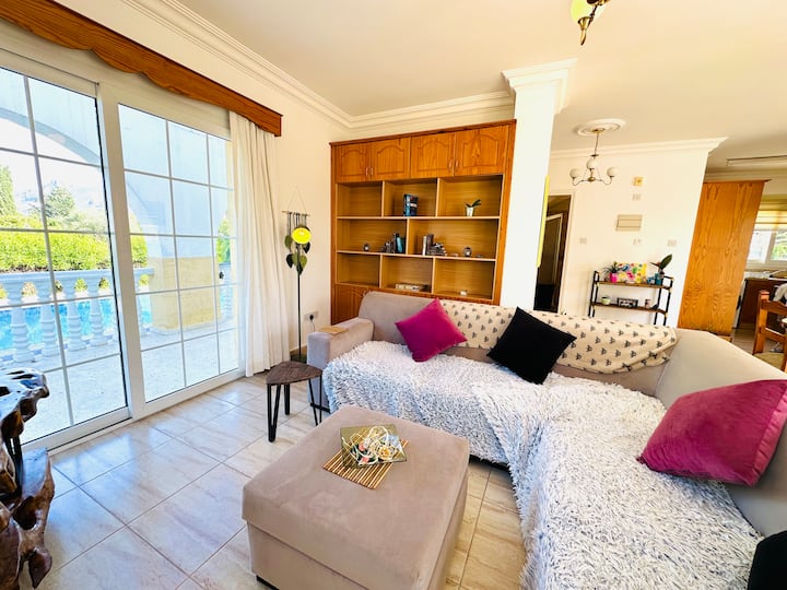 Villa With Private Pool. Near Merit Hotels - Cyprus
