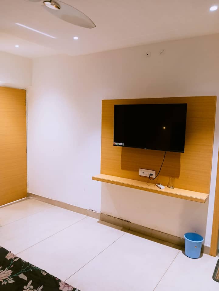 Warm & Cozy Living Space For Two People - Tundla