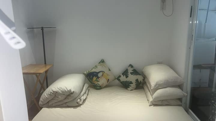 Budget Friendly 2 Bedroom Great For Short Stay - Hongkong