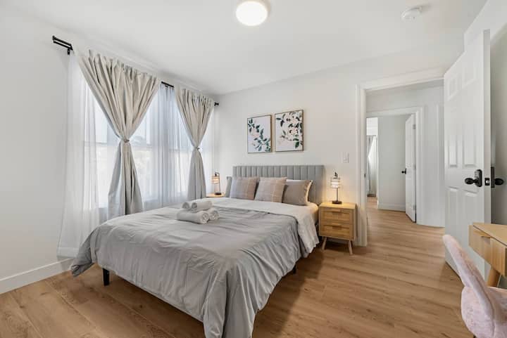 Spacious 6-br Home In Hayward With A/c &Parking - Union City, CA