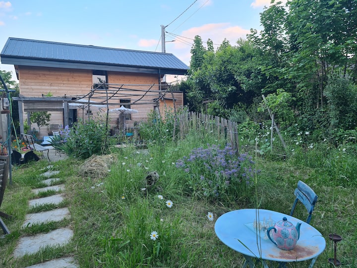 Maison De Campagne En Ville
Macabane Gardebarrière - Évian-les-Bains