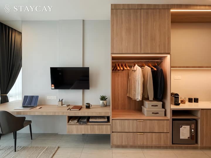 Staycay Signature Suites Miri (1 Queen Bed) - Miri